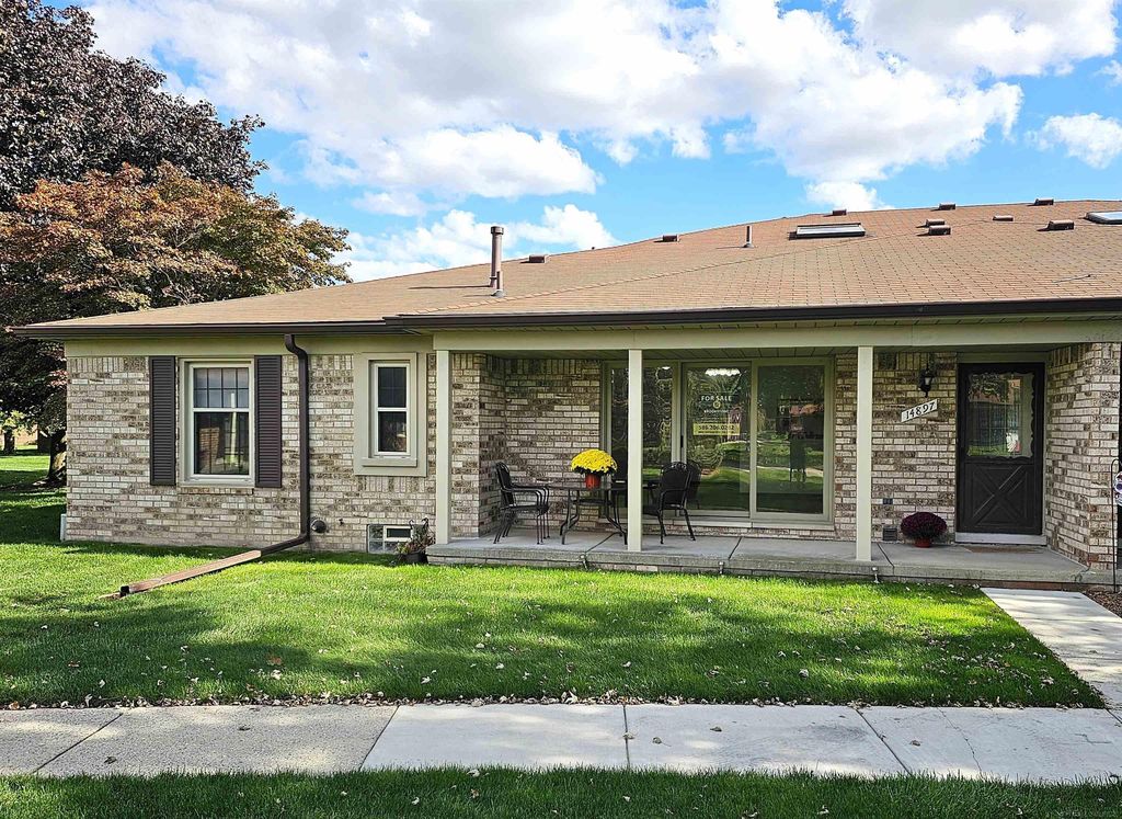 14897 Dover Ct, Shelby Township, MI 48315 - See Est. Value, Schools & More