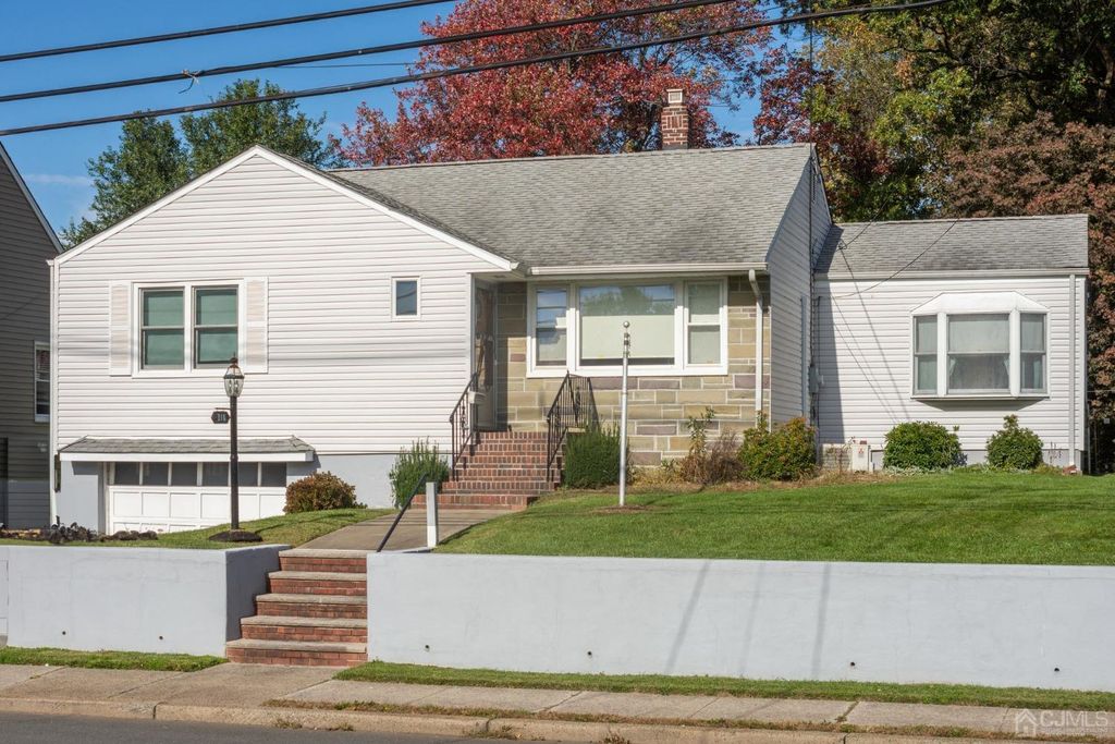 310 Green St, Woodbridge, NJ 07095 - See Est. Value, Schools & More