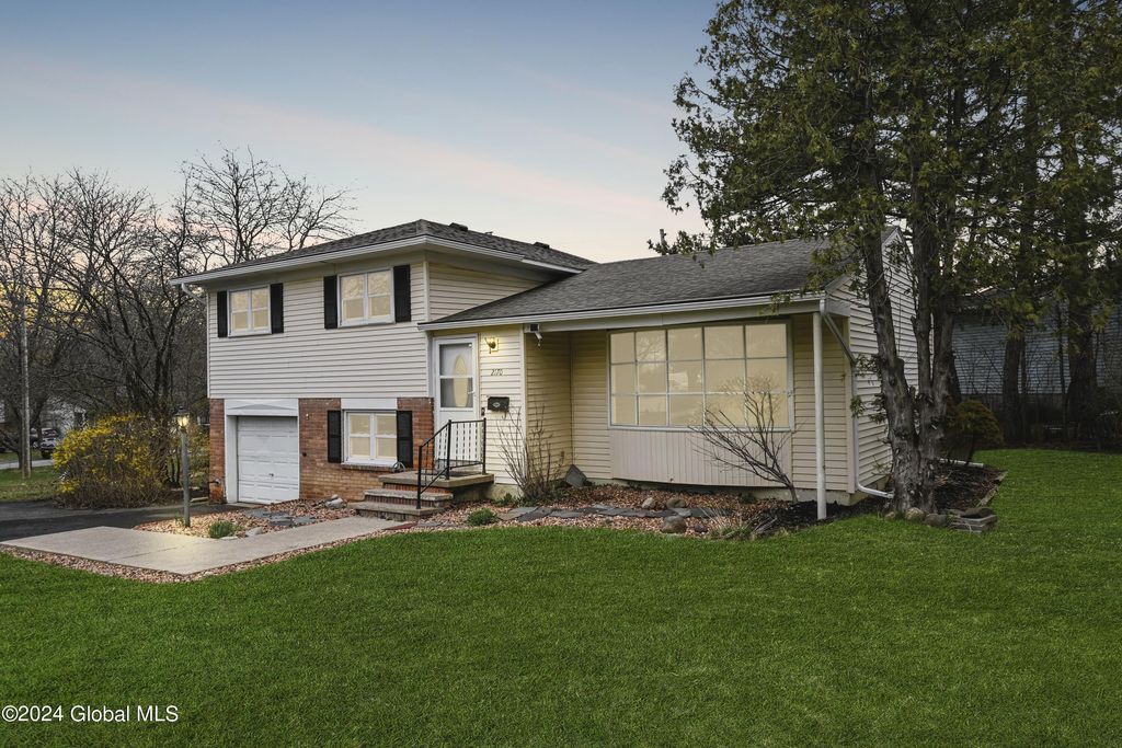 2170 Webster Drive, Niskayuna, NY 12309 | MLS# 202415889 | Trulia