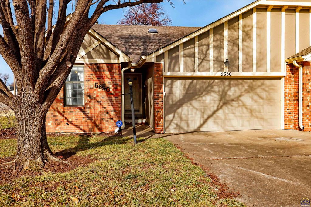 5650 SW Barrington Ct N #A, Topeka, KS 66614 | MLS# 242715 - Trulia ...
