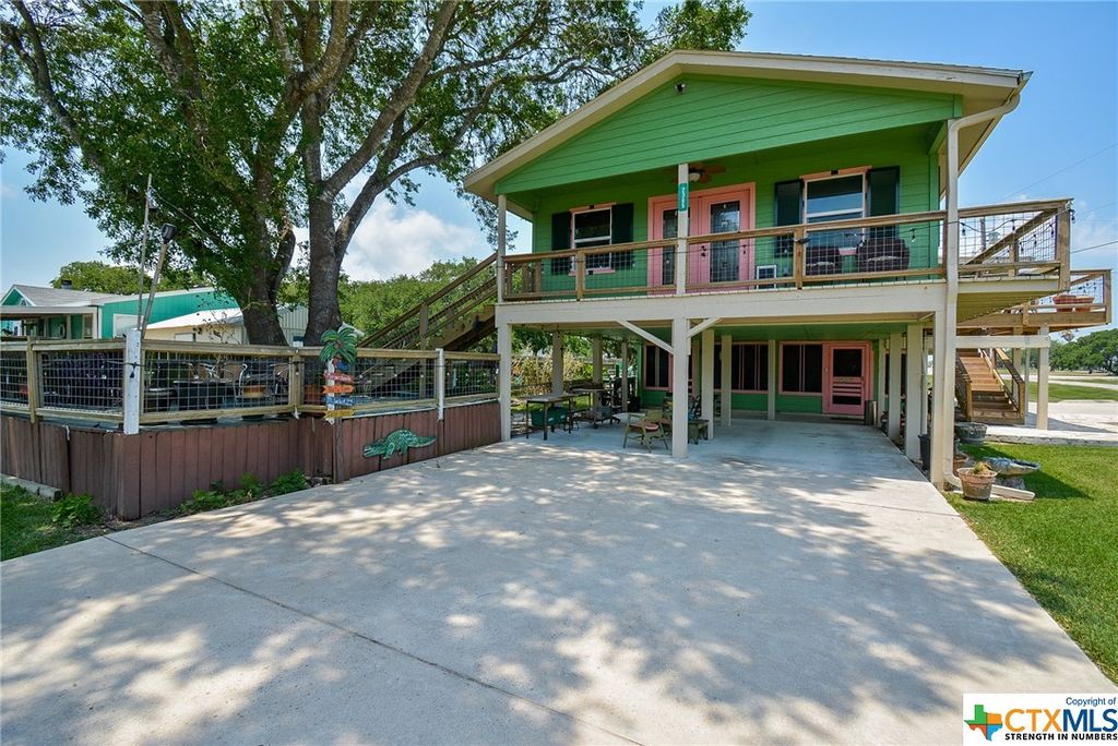 2365 W Bayshore Dr, Palacios, TX 77465 | MLS# 513354 | Trulia