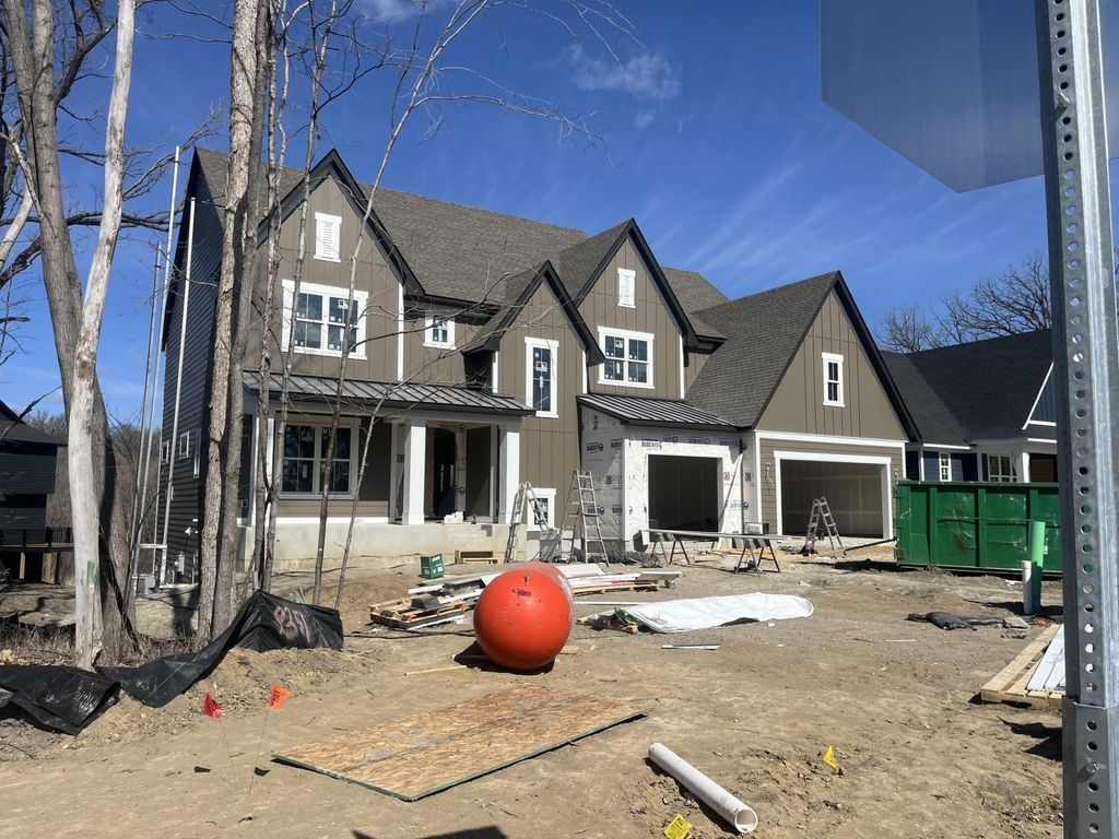 9351 Eagle Ridge Way, Chanhassen, MN 55317 - See Est. Value, Schools & More