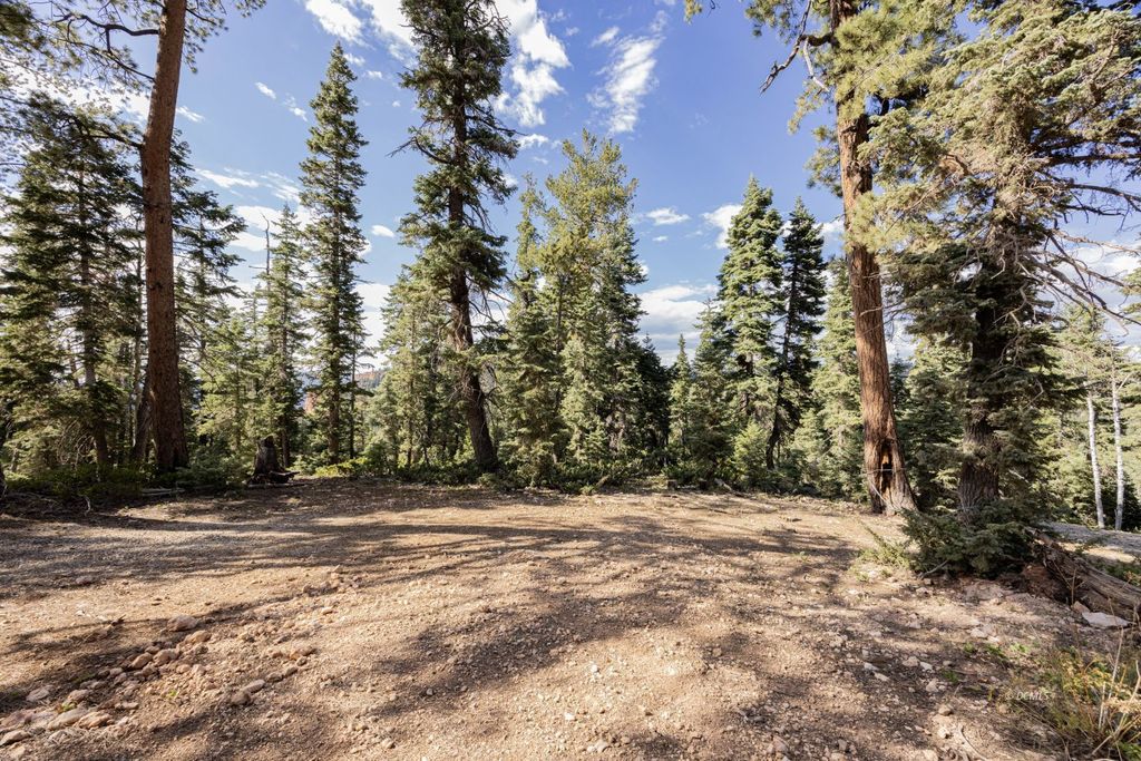 1110 W Strawberry Point Rd, Duck Creek Village, UT 84762 | MLS# 2808751 ...