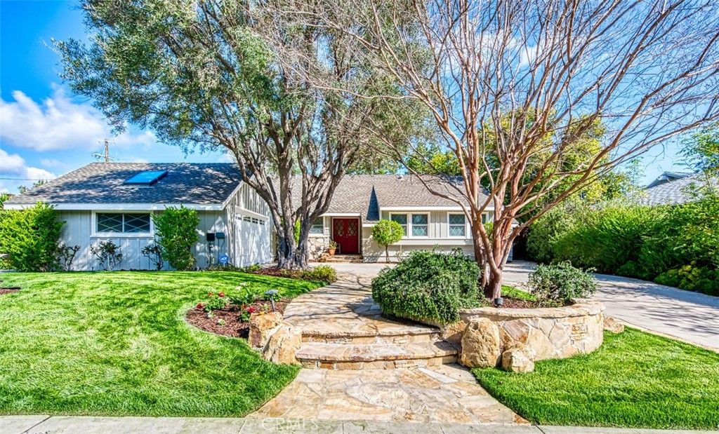 23843 Califa St, Woodland Hills, CA 91367 - See Est. Value, Schools & More