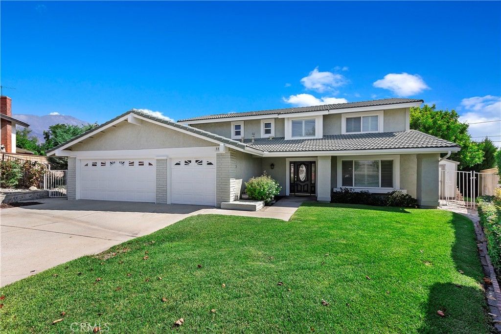 885 W Gina Ct, Upland, CA 91784 - See Est. Value, Schools & More