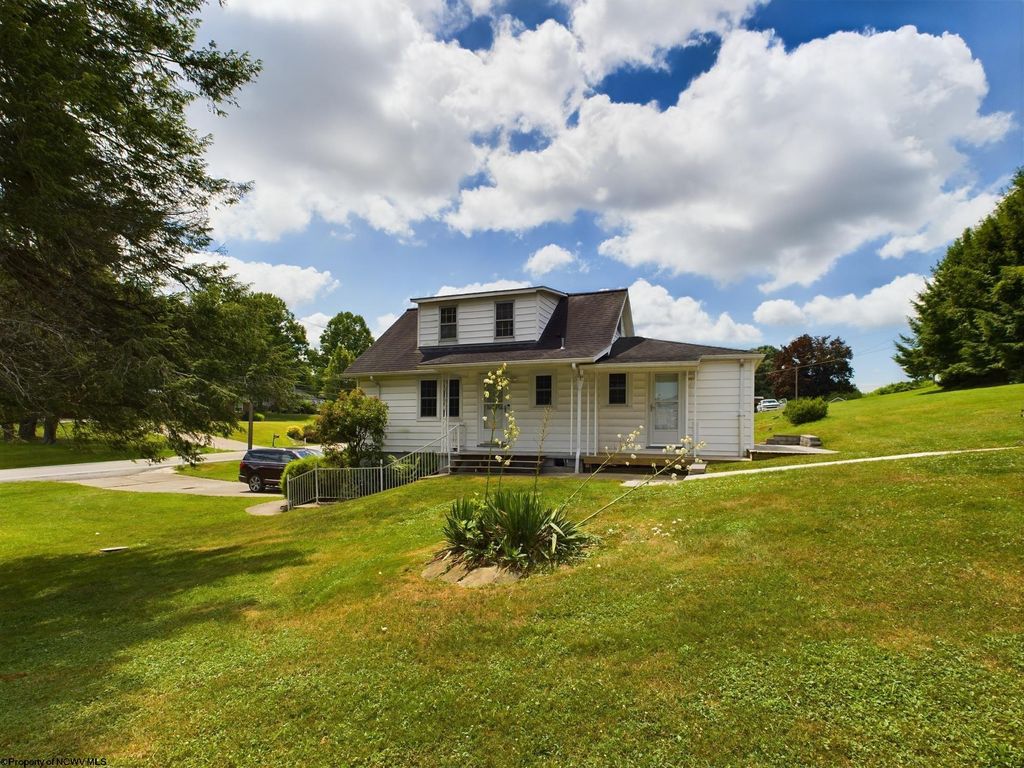 4586 Buckhannon Pike, Mount Clare, WV 26408 - See Est. Value, Schools ...