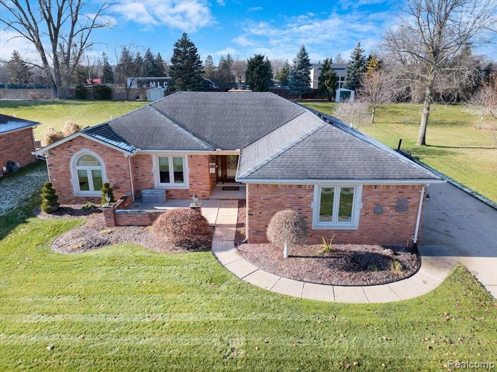 51437 Forster Ln, Shelby Township, MI 48316 - See Est. Value, Schools ...