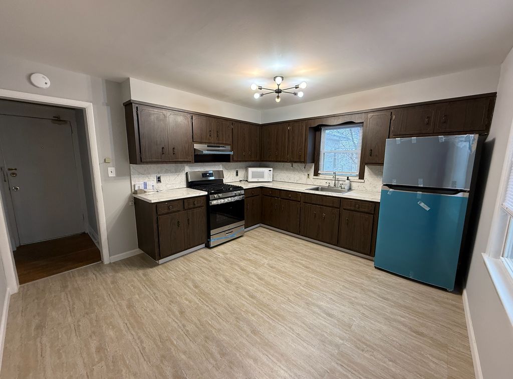 139 Summit Cross #2, Rutherford, NJ 07070 | Trulia