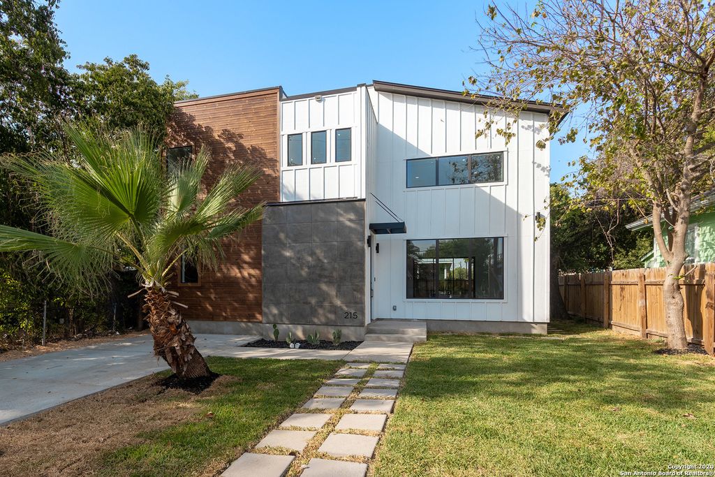 215 DOUGLAS WAY ST, Saint San Antonio, TX 78210 - See Est. Value ...
