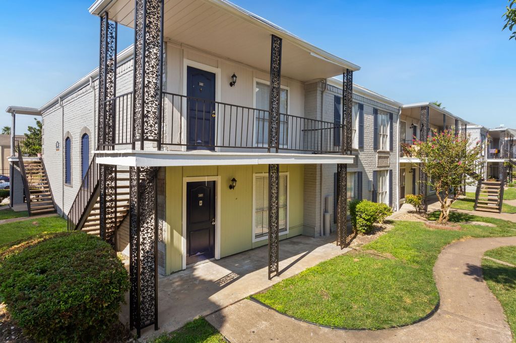 10201 Harwin Dr #1104, Houston, TX 77036 - See Est. Value, Schools & More