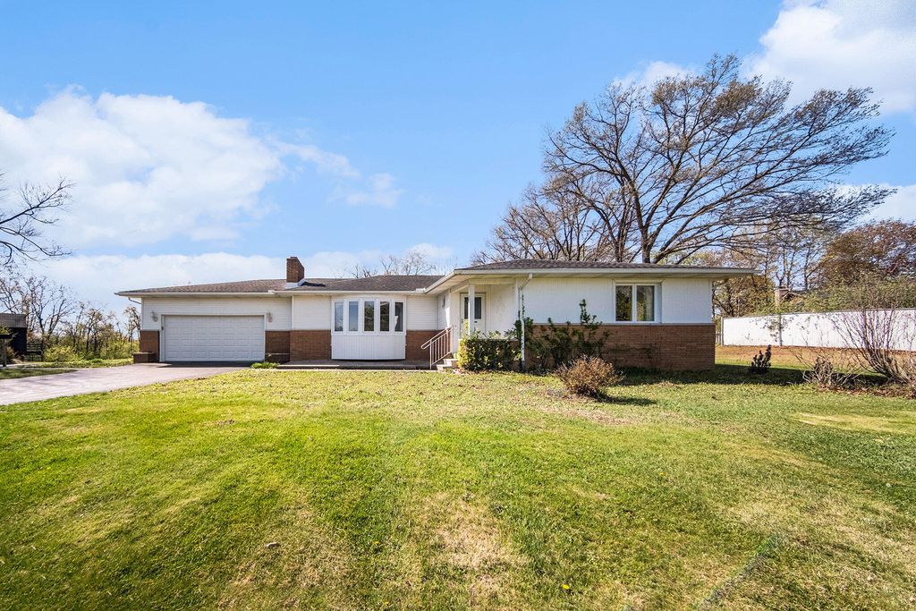 19595 W Old Us Highway 12, Chelsea, MI 48118 - See Est. Value, Schools ...