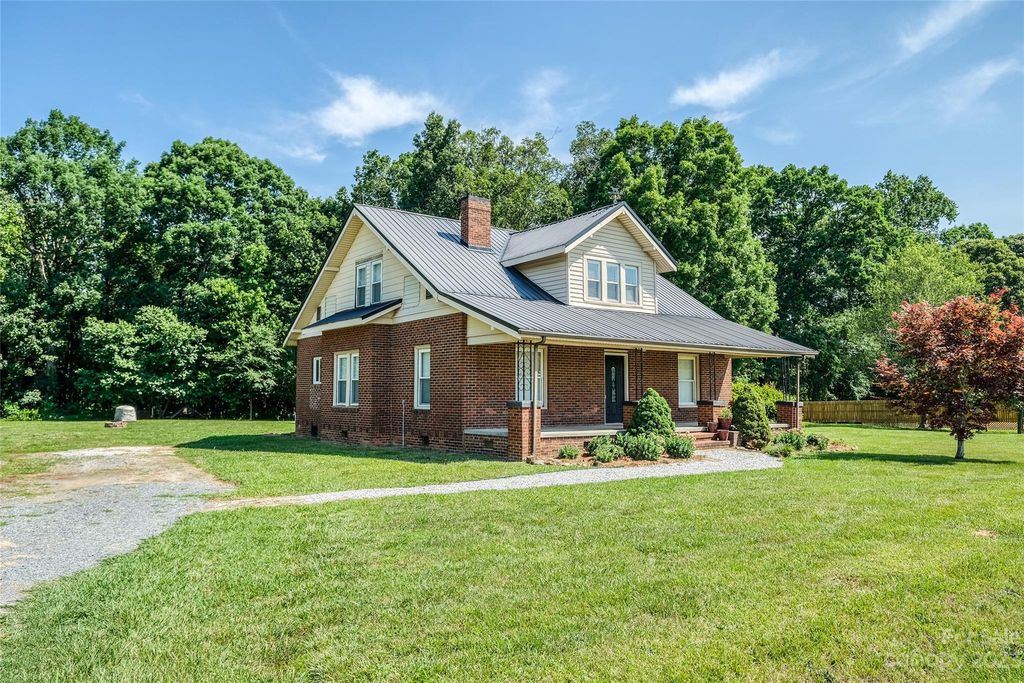 5480 Fish Pond Rd, Salisbury, NC 28146 - See Est. Value, Schools & More