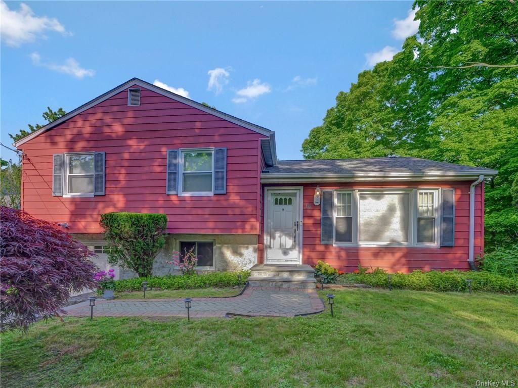 18 W Stevens Avenue, Valhalla, NY 10595 | Trulia