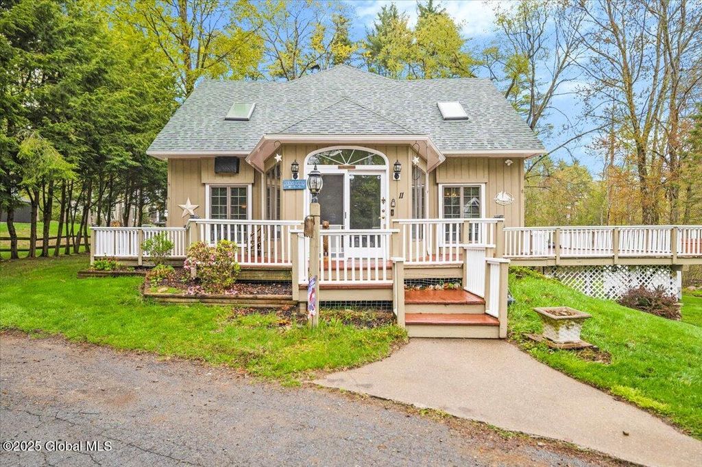 11 Cotton Court, Diamond Point, NY 12824 | MLS# 202517094 | Trulia