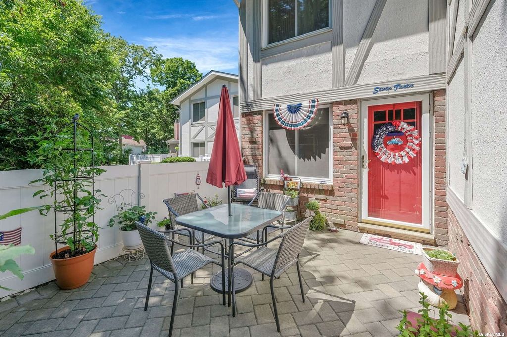 712 Blue Ridge Drive UNIT 712, Medford, NY 11763 | MLS# 3563361 | Trulia