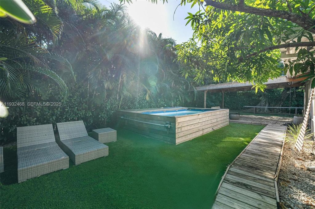 56 NW 84th St, Miami, FL 33150 - See Est. Value, Schools & More