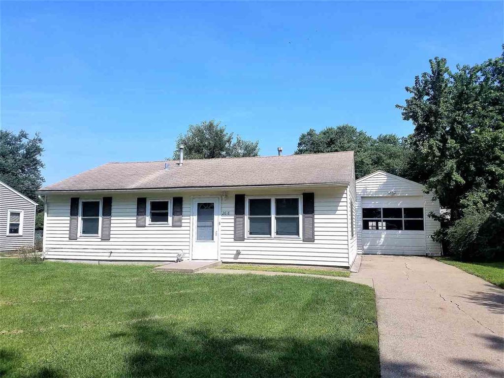 2618 W 68th St, Davenport, IA 52806 - See Est. Value, Schools & More