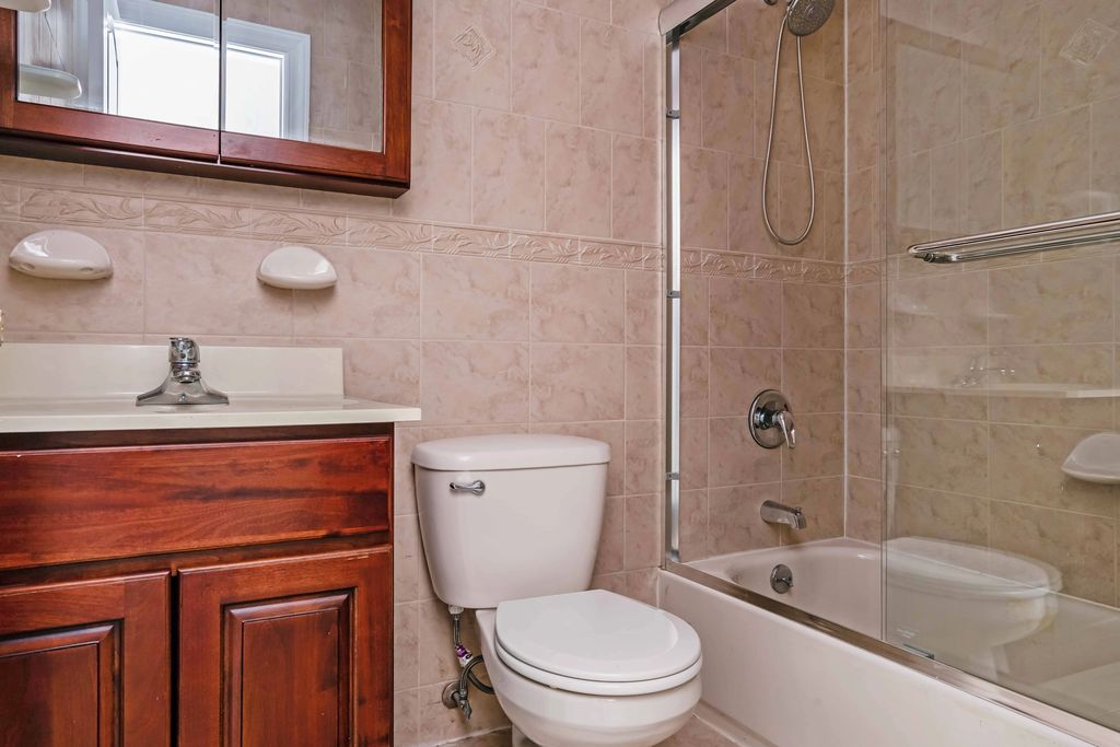 10223 Dunton Ct, Howard Beach, NY 11414 - See Est. Value, Schools & More