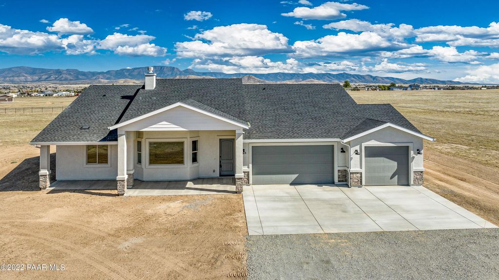 9237 N Copperfield Pkwy, Prescott Valley, AZ 86315 - See Est. Value, Schools & More