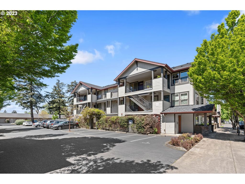 737 NE 99th Ave #22, Portland, OR 97220 - See Est. Value, Schools & More