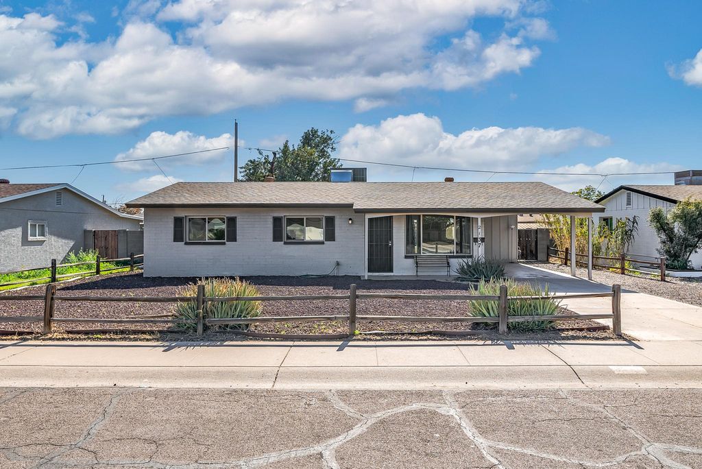 2137 W Paradise Dr, Phoenix, AZ 85029 - See Est. Value, Schools & More