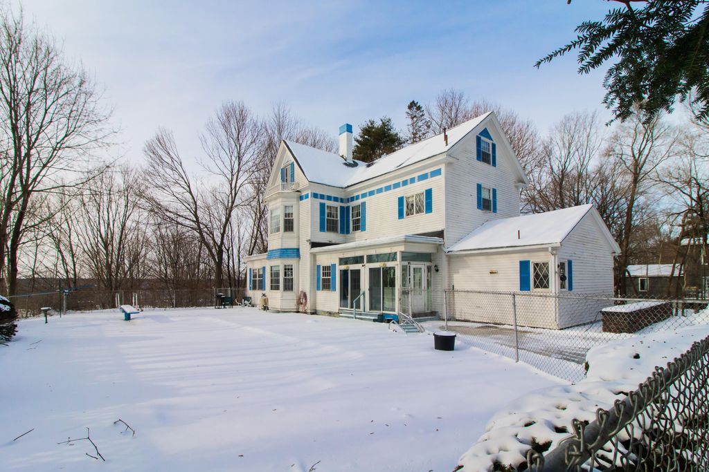 91 East Avenue, Lewiston, ME 04240 - See Est. Value, Schools & More