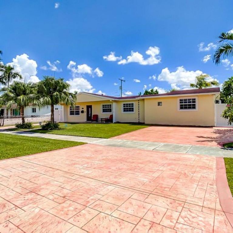 11040 SW 64th St, Miami, FL 33173 - See Est. Value, Schools & More