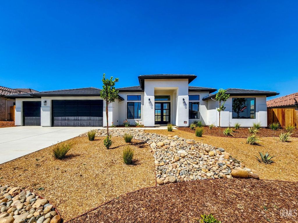 11728 Pendulum Dr, Bakersfield, CA 93306 | MLS# 202405660 | Trulia