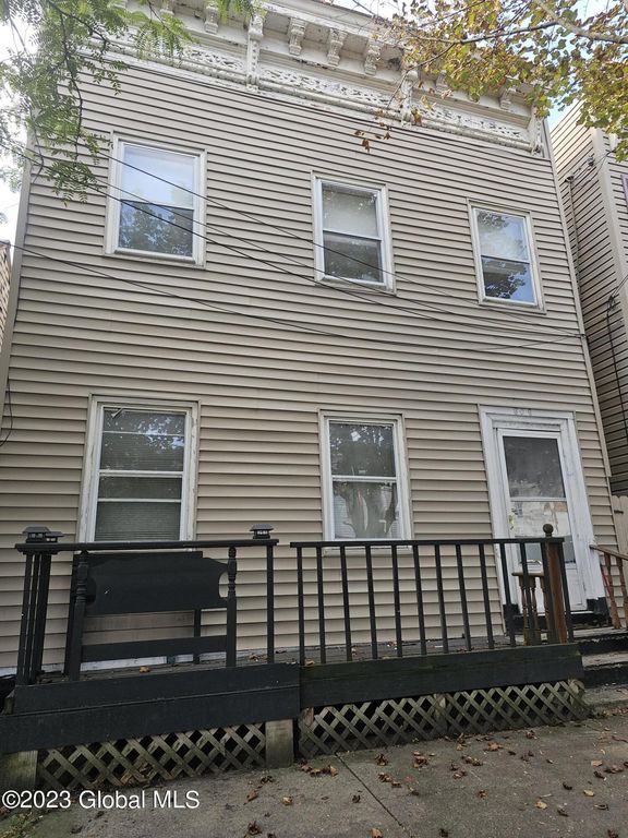 606 Livingston Avenue, Albany, NY 12206 - See Est. Value, Schools & More