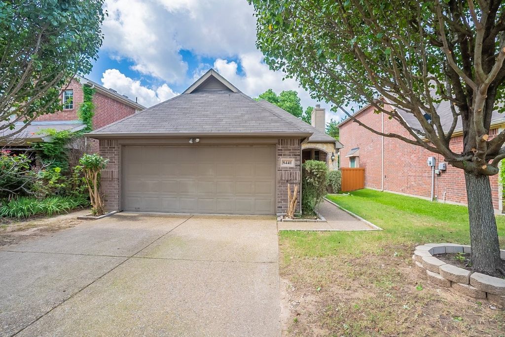 8441 Timberbrook Ln, Dallas, TX 75249 | Trulia
