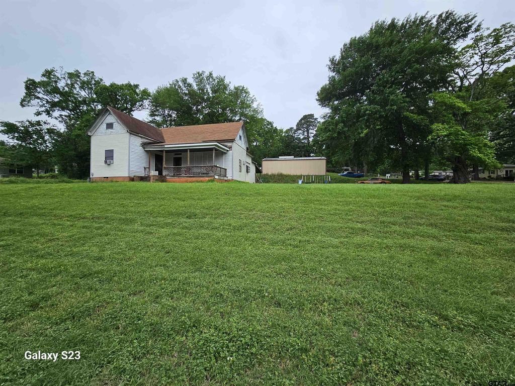 203 S Kay St, Winona, TX 75792 - See Est. Value, Schools & More