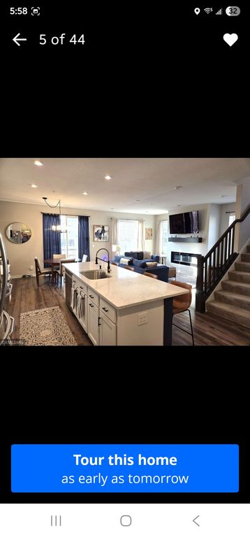 2234 Gateway Curv, North Saint Paul, MN 55109 - See Est. Value, Schools ...