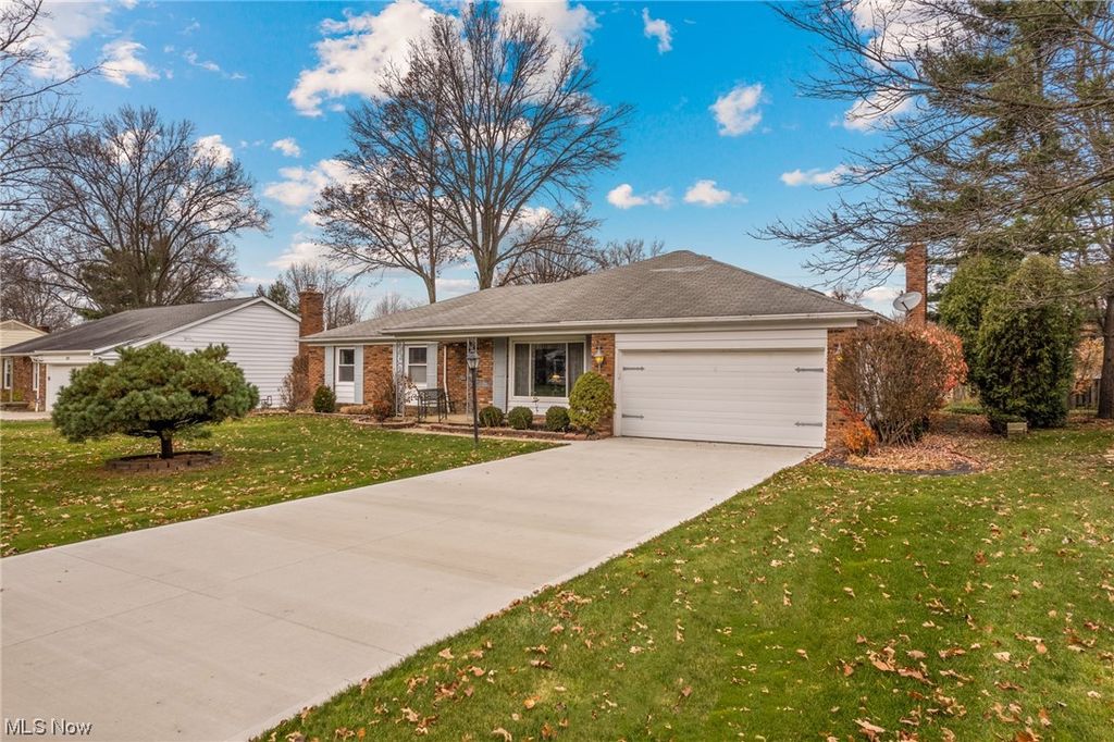 5223 Chickadee Ln, Lyndhurst, OH 44124 - See Est. Value, Schools & More