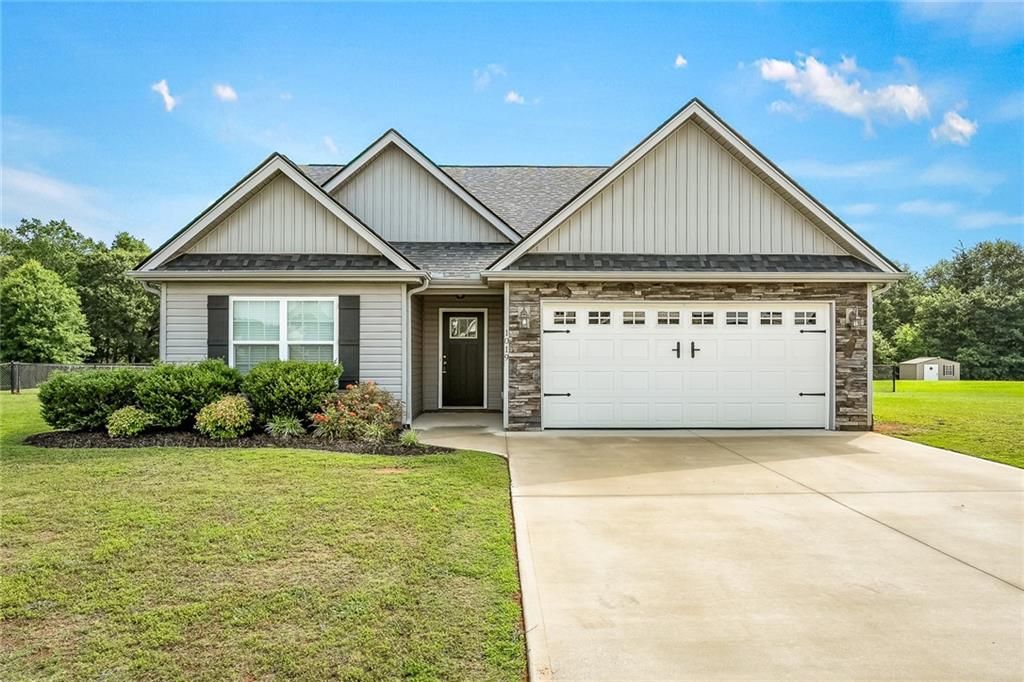 1019 Stoneham Cir, Anderson, SC 29626 - See Est. Value, Schools & More