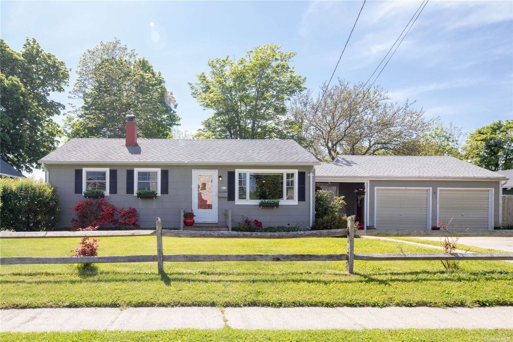 413 6th Street, Greenport, NY 11944 | MLS# 3556647 | Trulia