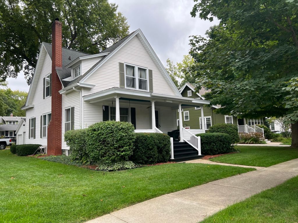 647 Butler St, Saugatuck, MI 49453 | Trulia 647 Butler St, Saugatuck, MI 49453 | Trulia