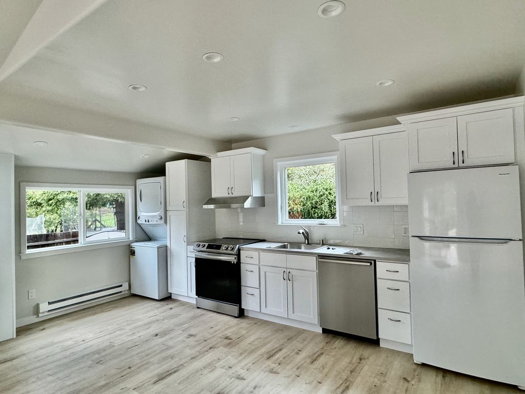 6958 Sir Francis Drake Blvd, Forest Knolls, CA 94933 - See Est. Value ...