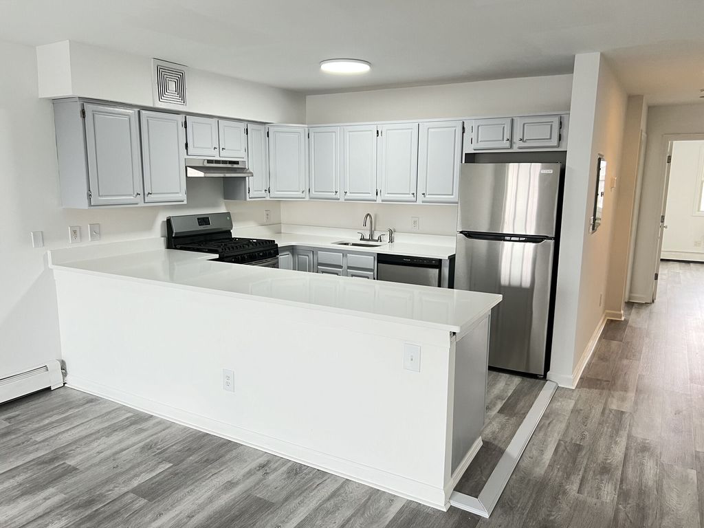 Shore View Apartments - Rockaway Beach, NY | Trulia