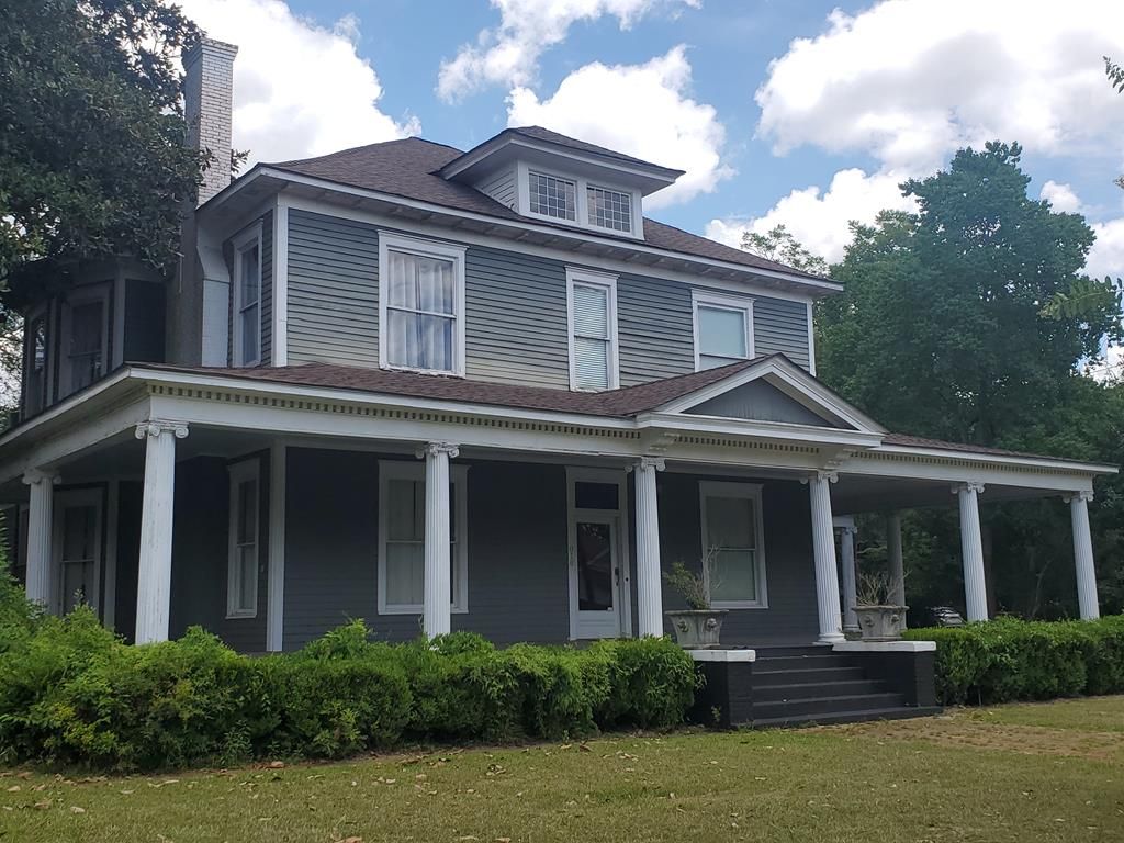 818 S Lee St, Americus, GA 31709 - See Est. Value, Schools & More