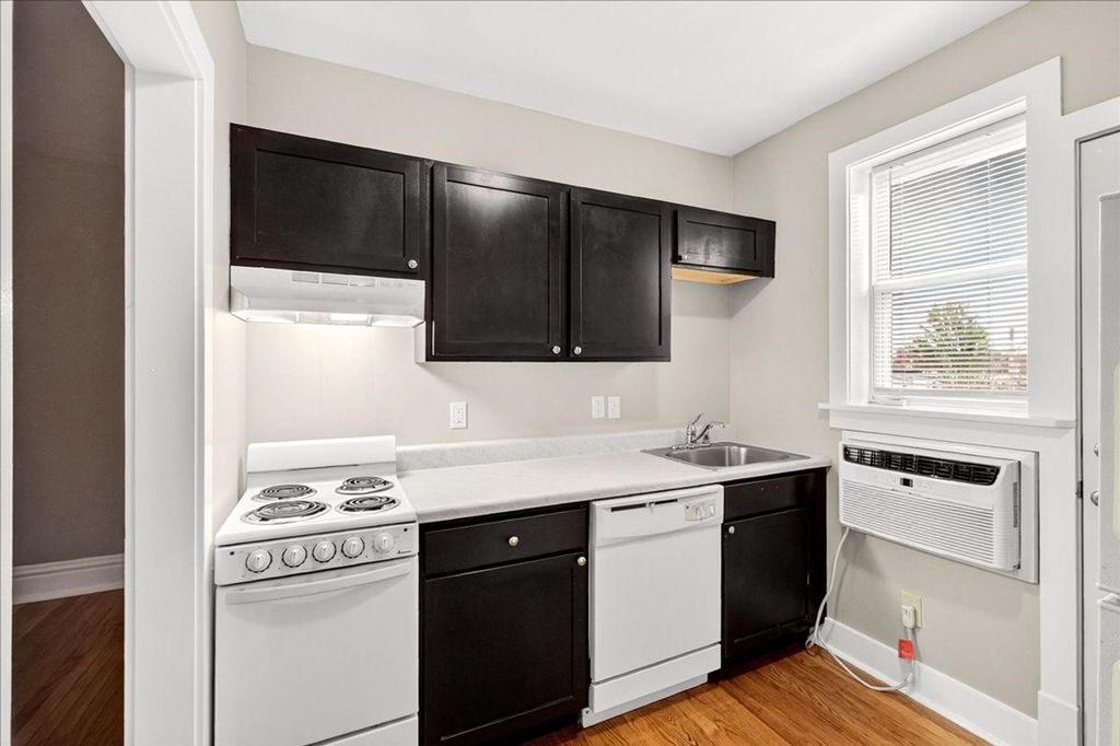 3918 Hereford St #2N, Saint Louis, MO 63109 - See Est. Value, Schools ...