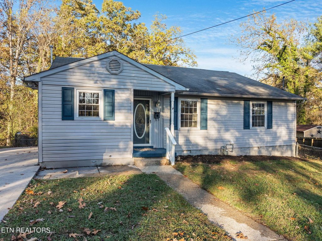 104 Andover Cir #44, Oak Ridge, TN 37830 - See Est. Value, Schools & More