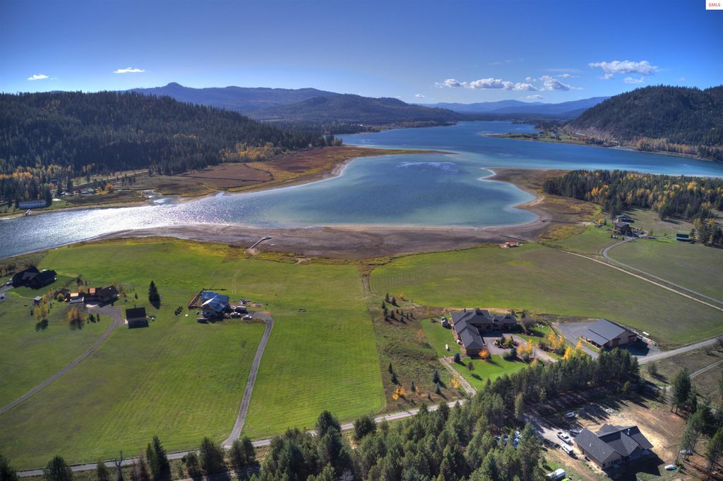 122 Camp Peine Rd #2, Sagle, ID 83860 | MLS# 20232893 | Trulia