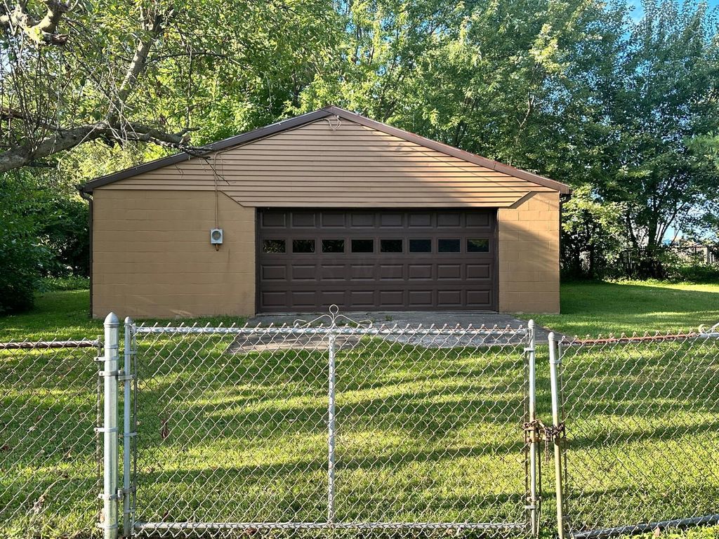 Township Road 1071, Thornville, OH 43076 - See Est. Value, Schools & More