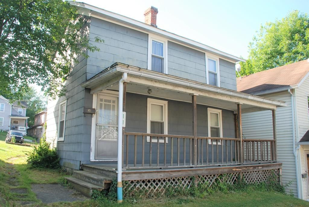 11 Warren St, Oil City, PA 16301 - See Est. Value, Schools & More