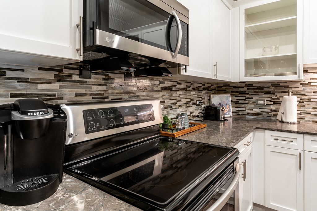 2231 E 67th St #3133207, Chicago, IL 60649 | Trulia