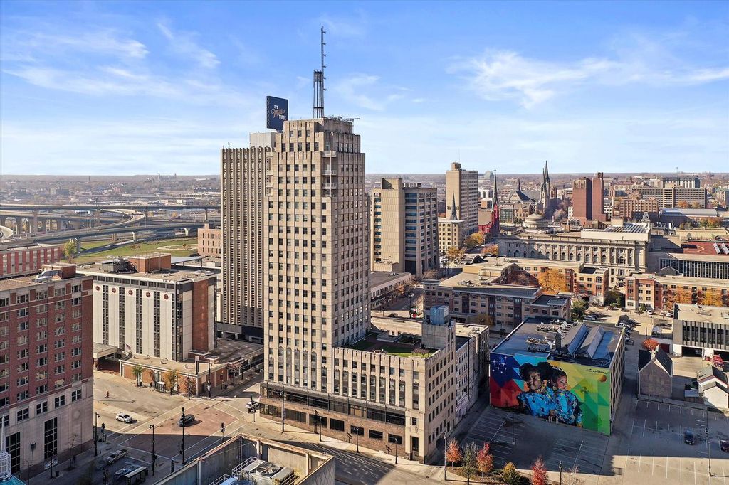 606 West Wisconsin Ave #601, Milwaukee, WI 53203 - See Est. Value ...