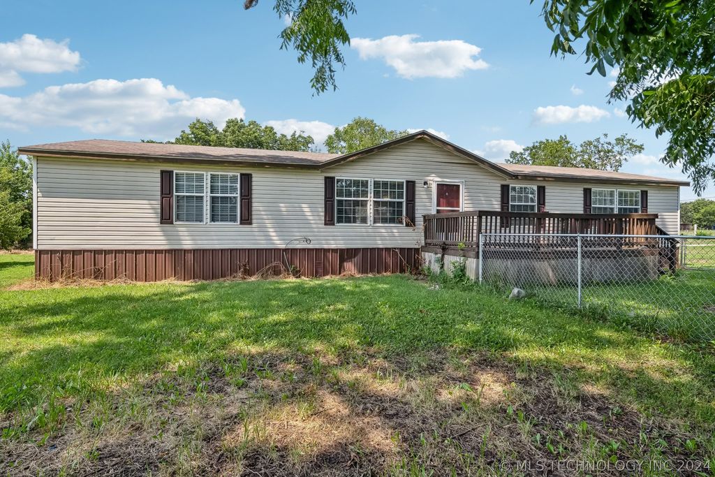 24980 S 610th Rd, Grove, OK 74344 - See Est. Value, Schools & More