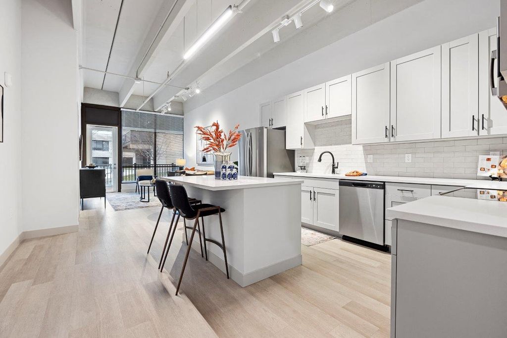 5400 Tesson Rdg #4877216, Saint Louis, MO 63128 - See Est. Value ...