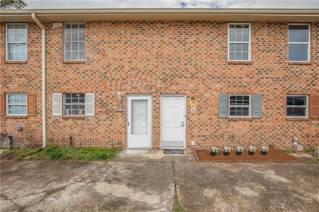 111 River Point Dr #C, Destrehan, LA 70047 - See Est. Value, Schools & More