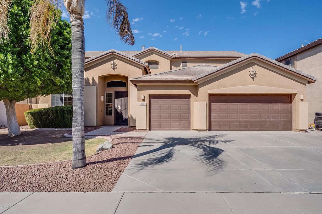 2376 S Porter St, Gilbert, AZ 85296 - See Est. Value, Schools & More